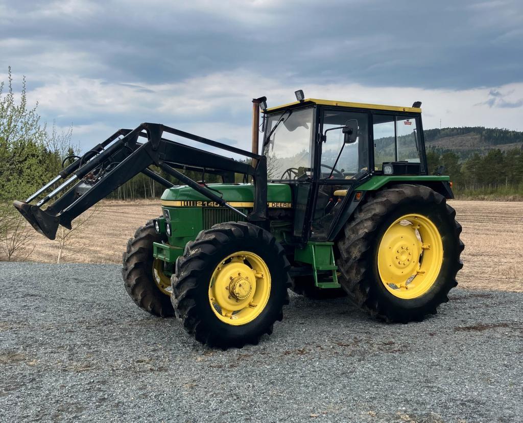 John Deere 2140 (MVA FRI) | Landbruksauksjon.no